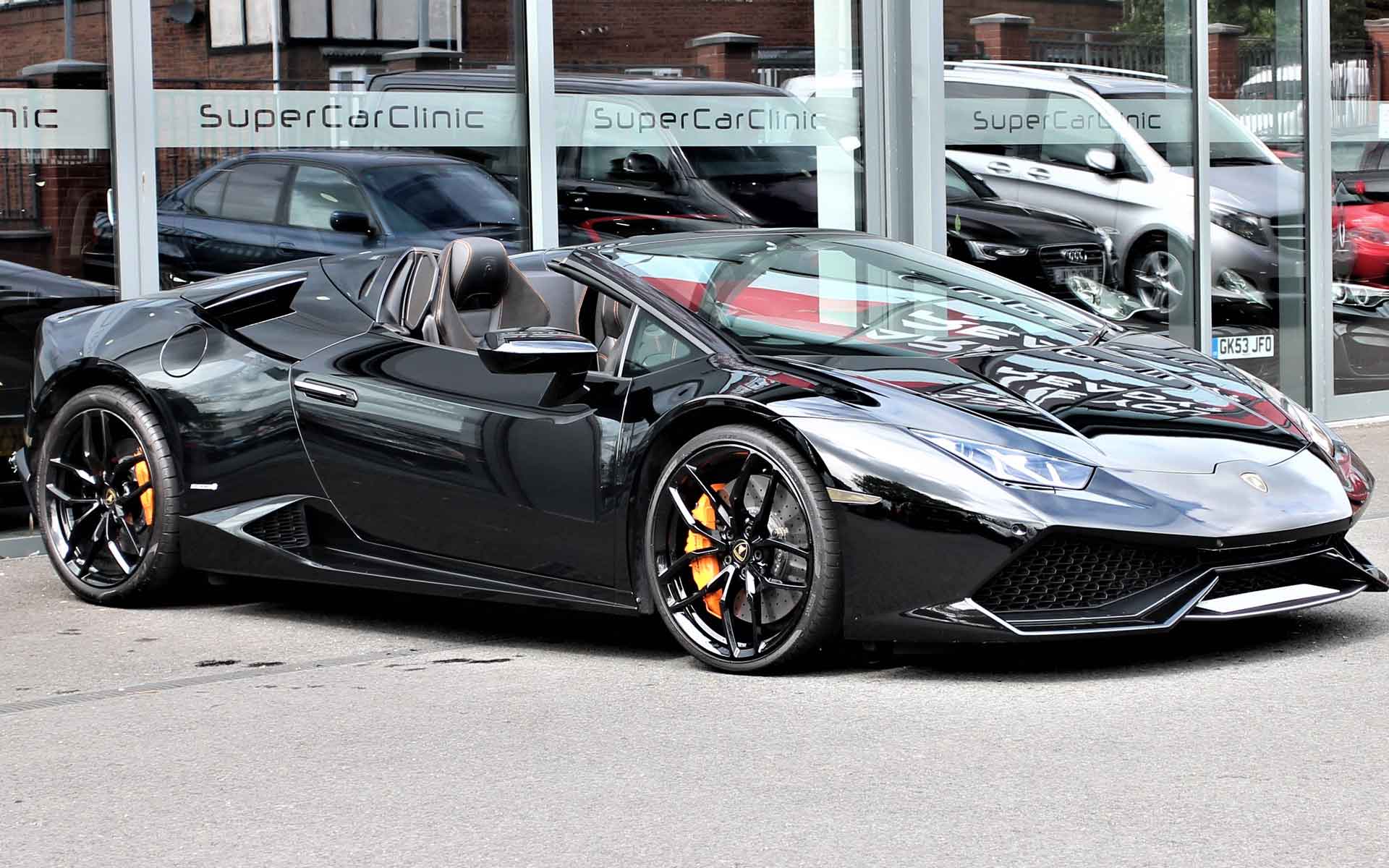 Lamborghini Servicing Centre | Lamborghini Car Repairs UK | Supercar Clinic